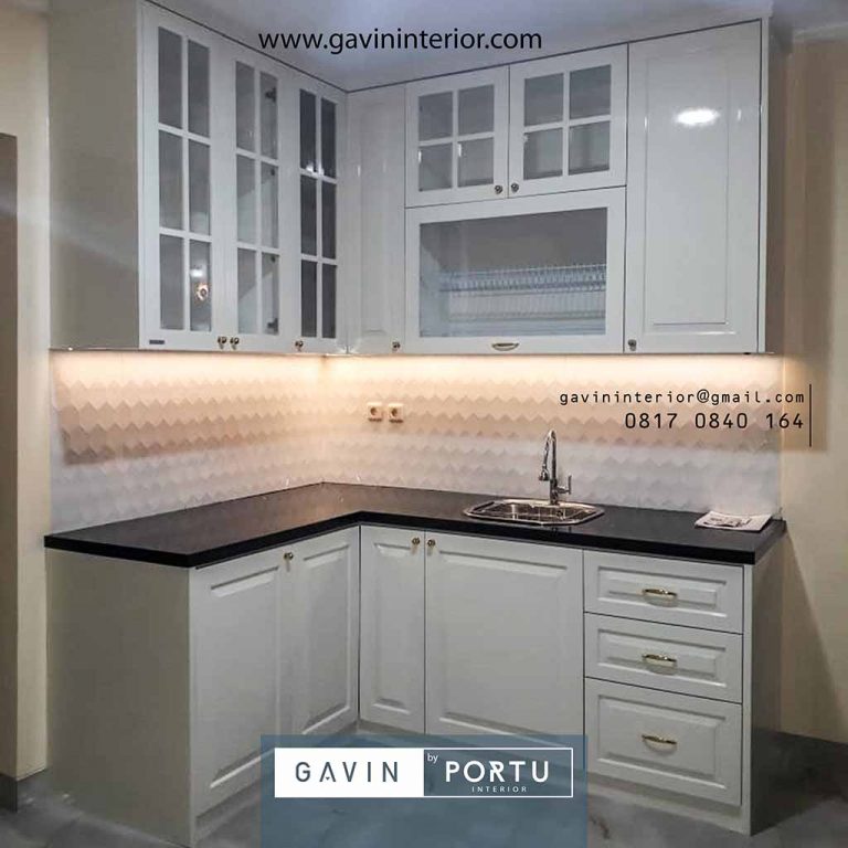 Review Desain Lemari Dapur Semi Klasik Perumahan Citra Raya Cikupa ...